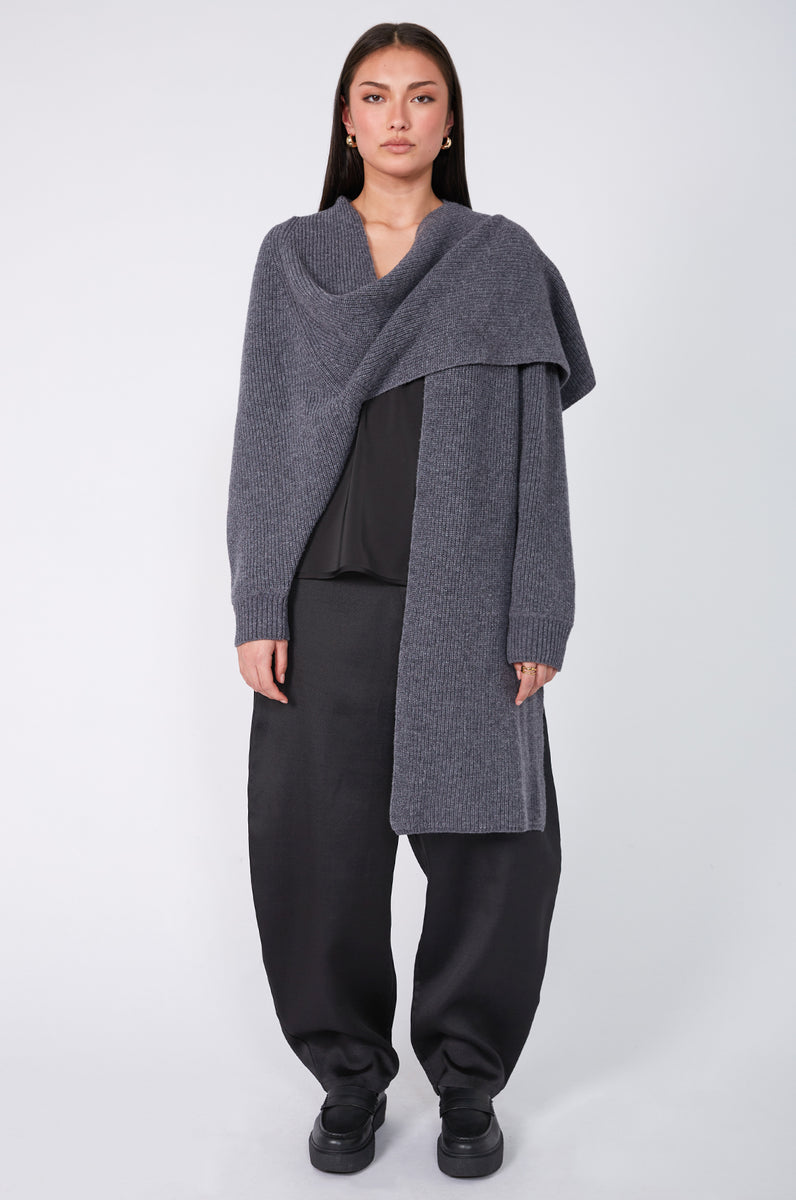 scarfie sleeve / charcoal marle | m o o c h i
